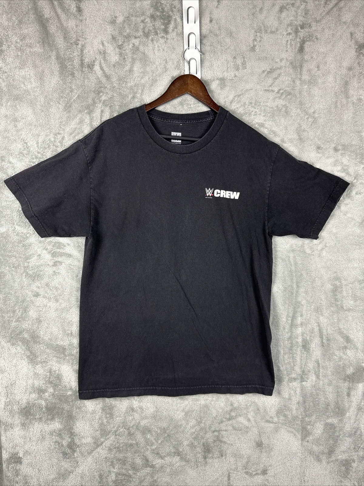 RARE WWE CREW 2017 WrestleMania 33 T SHIRT SIZE LARGE AUTHENTIC | eBay