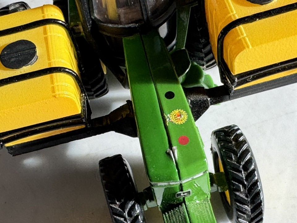 ERTL 1:64 scale John Deere 4960 Tractor w/custom Daul Tires & Mounted ...