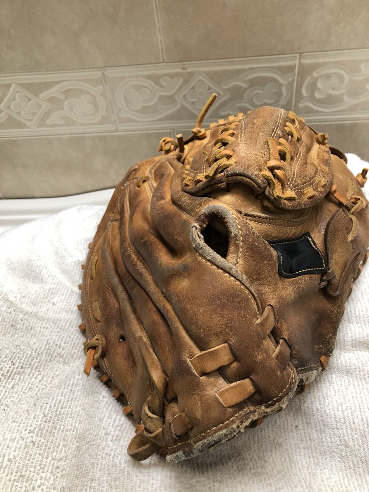 Nokona N60 Fully Broken In 13” Baseball Softball First Base Mitt Right ...