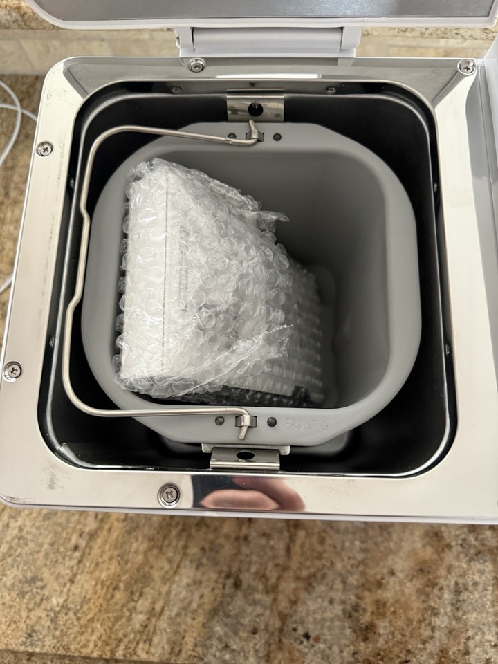 Breadman Plus TR600 Automatic Breadmaker Bread Machine- Brand New | eBay