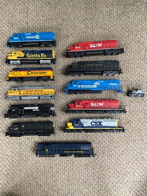 Lot of HO scale powered locomotives, cars, and track | eBay