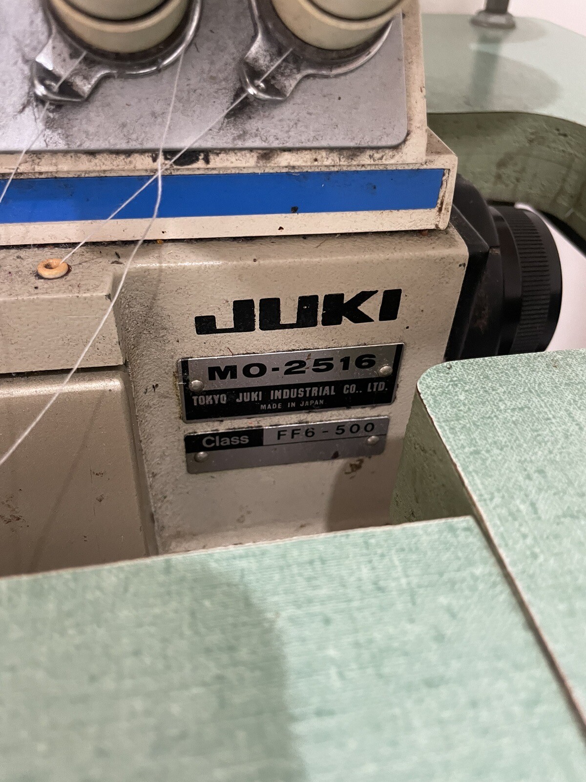 Juki MO-2516 Industrial Overlock Sewing Machine Table And Motor | eBay