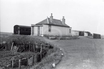 PHOTO BR British Railways Station Scene - ST COMBS 1 | eBay