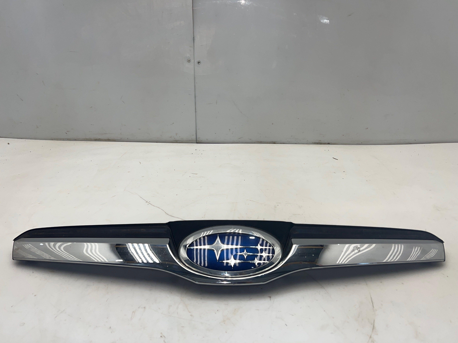 14 - 16 Subaru Forester Upper Grille Assembly w/ Chrome Surround OEM ...