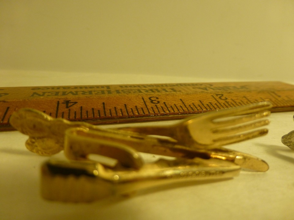 Pair Vintage Silver Tone Fork & Knife Clips Pins Clasps Foodie ...