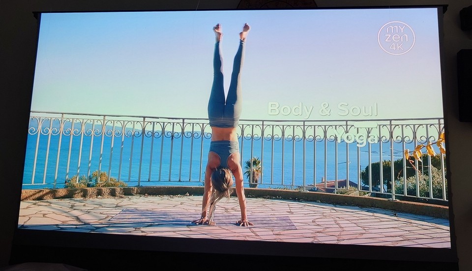 100 inch - VIVIDSTORM Electric Projector Screen | eBay UK