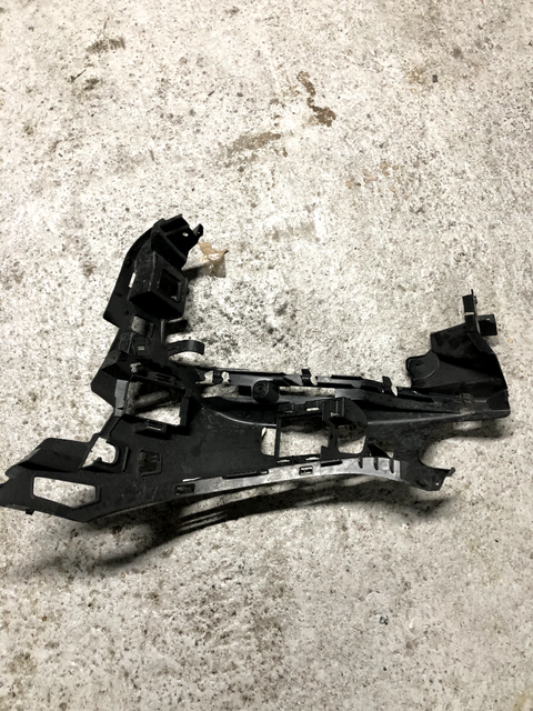 Mercedes-Benz E-class C238 Front Bumper Right Bracket A2138852400 ...