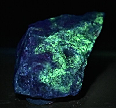 134 Gram Natural Fluorescent Rare Blue Hackmanite Rough Specimen w ...