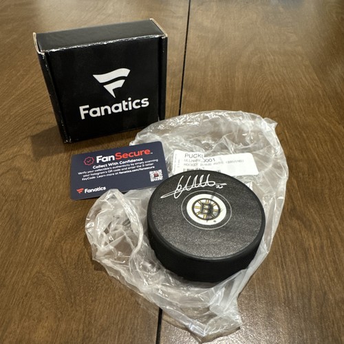 Linus Ullmark Boston Bruins Autographed Hockey Puck Fanatics ...