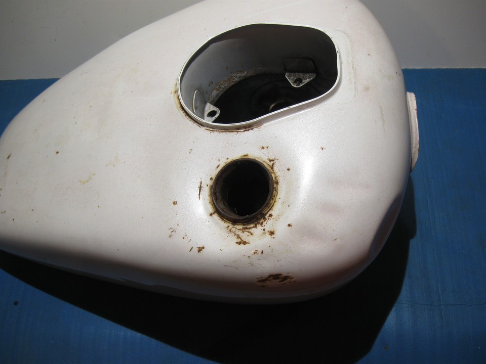 05 Suzuki S40 LS650 Fuel Tank | eBay