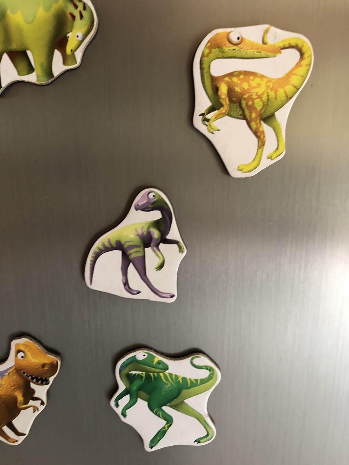 DINOSAUR MAGNETS MAGNETIC DINOSAURS MAGNETIZED DINO MATCH MAGNETS LOT ...
