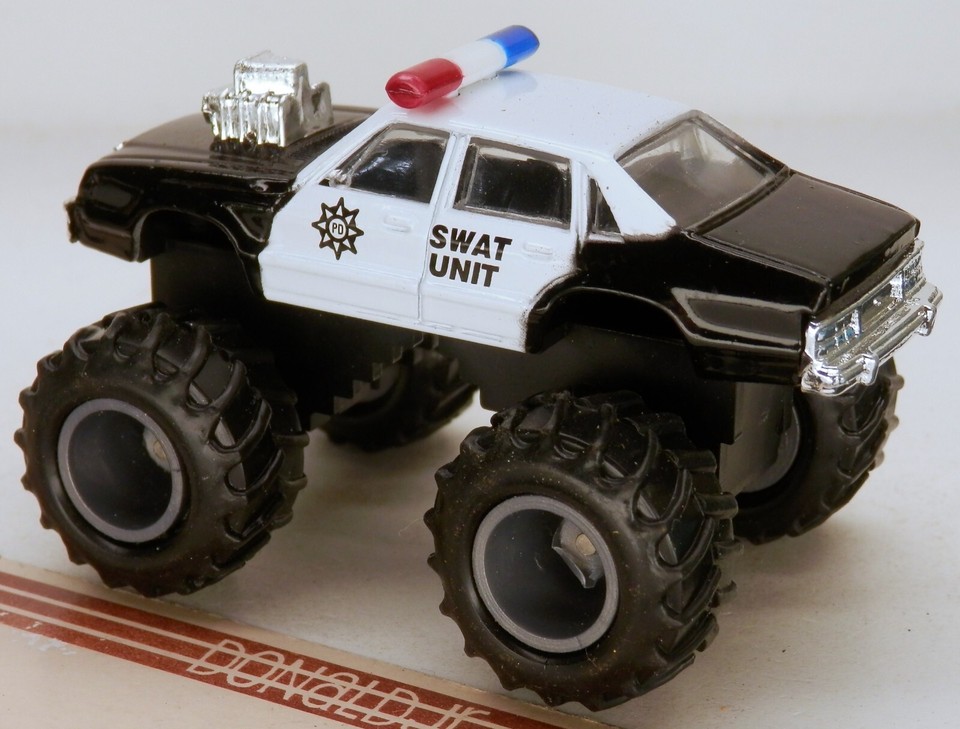 Motormax (Zee) 1983-1985 Ford LTD Police Car "SWAT" Monster Truck 4x4 1 ...