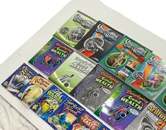 Abeka 4th Grade 4 Lot 32 Parent Student Kit Curriculum ~Revised Readers ...