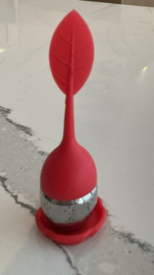 Red Silicone Leaf Tea Infuser with Stainless Tea Strainer/Herbal Spice ...