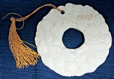 Avon Wreath Christmas Ornament Vintage 1980 white porceain 2.75" | eBay