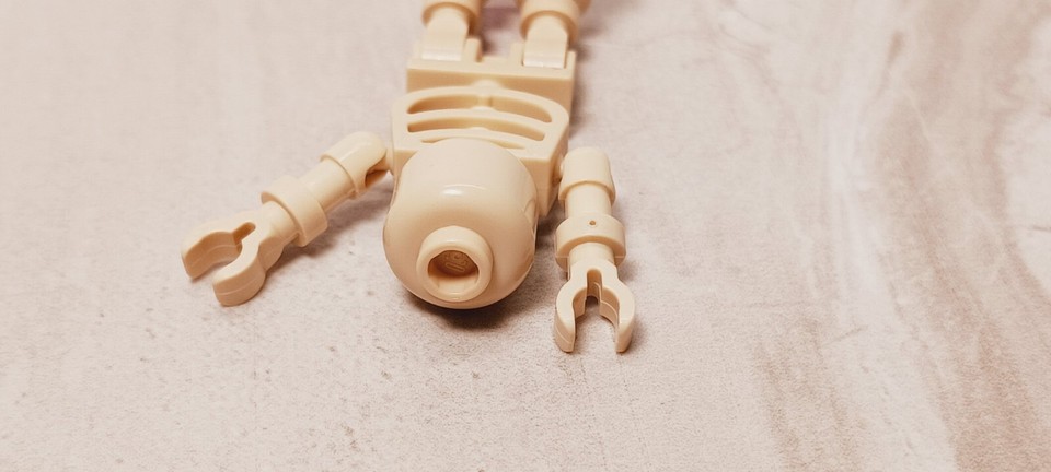 LEGO Skeleton Kid Medium Legs TAN Wiggle Arms Bone Figure Unique Color ...