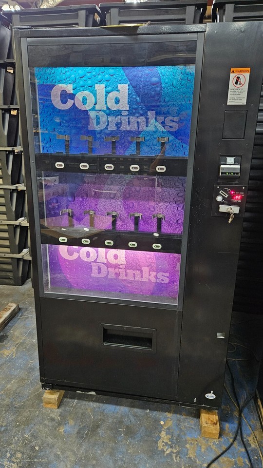 LIVE DISPLAY Vendo 721 Stacked Vendor Soda Vending Machine CANS BOTTLES ...