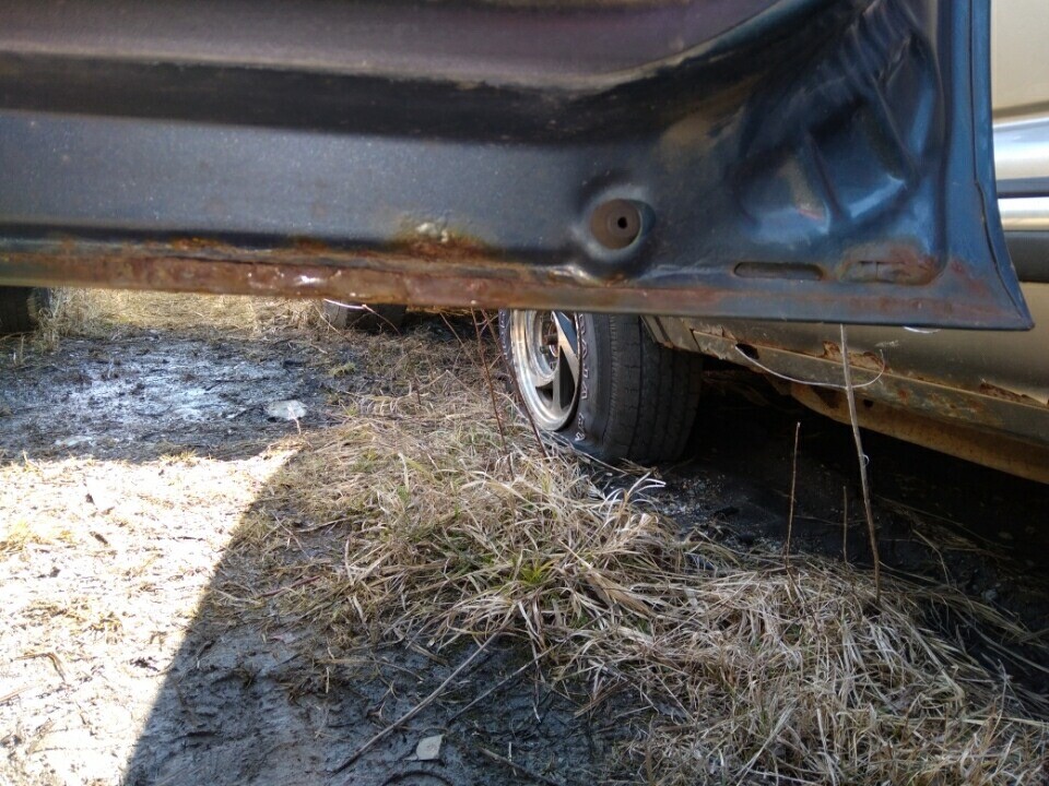 2003-2007 Chevrolet Silverado 1500 2500 3500 Front RH Right Door ...