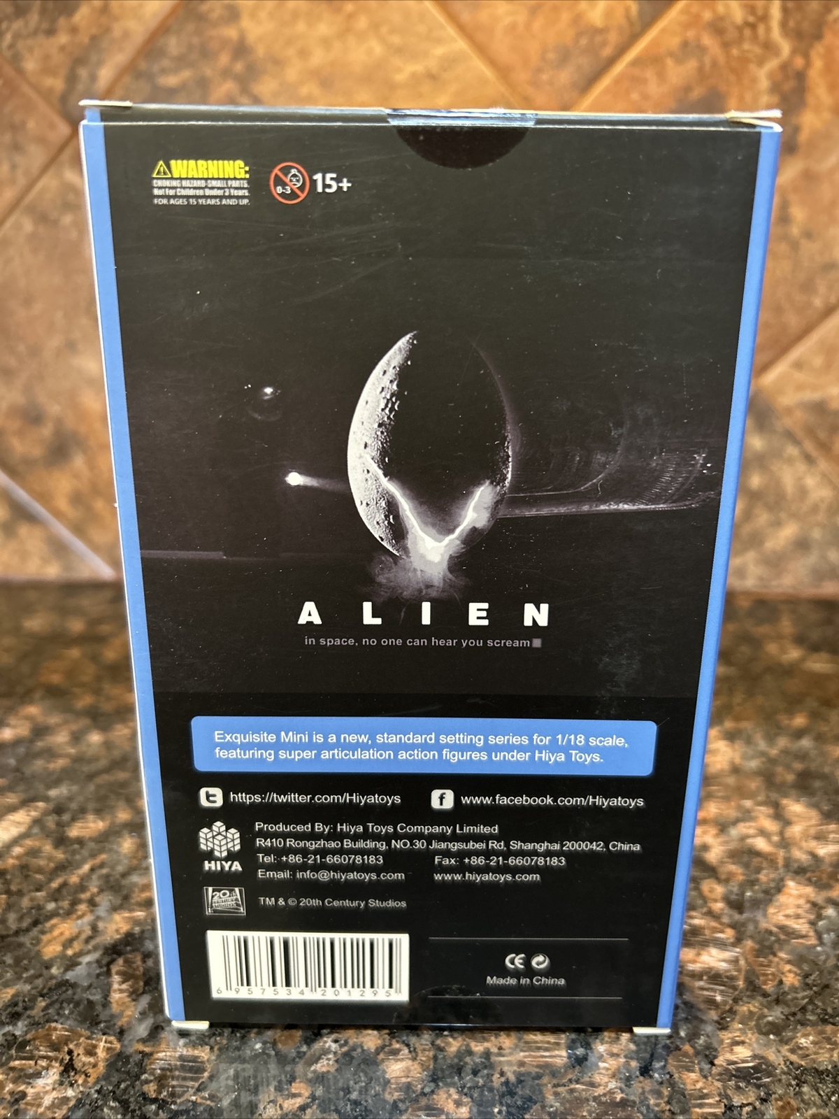 Alien Kane Facehugger Attack Exclusive 1:18 Scale | Xenomorph Aliens | eBay