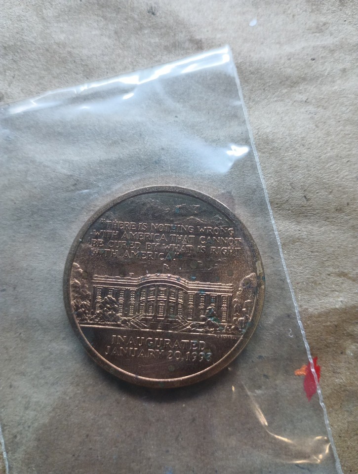 Bill Clinton 1993 US Mint Presidential Inaugural Sealed Bronze Medal 1. ...