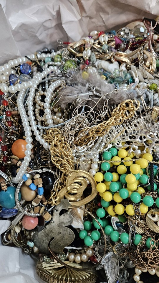 3 Pounds Old Unsearched Jewelry Lot VTG & Now Junk & Wear & Resell ...
