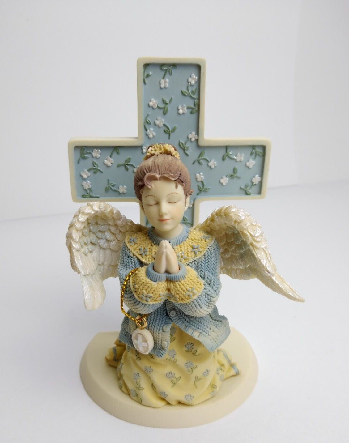 Betty Singer 'Angels Among Us Figurine Angel of Prayer~Kneeling infront ...