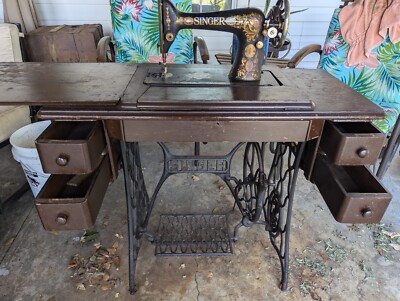 1921 Singer Cabinet Sewing Machine w/ Cast Iron Treadle - Elizabethport ...