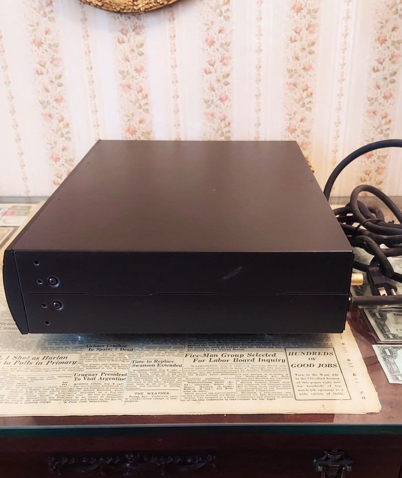 Panamax Power Management System M5100-PM w/ Surge Protection Excellent ...