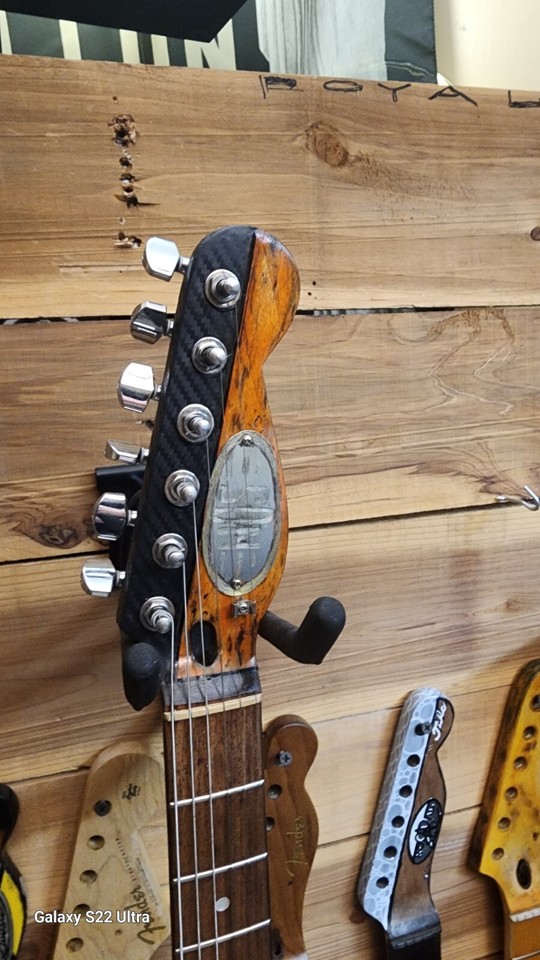 NOS Custom American HS Telecaster/Case 5way Carbon Fiber. All Bells ...