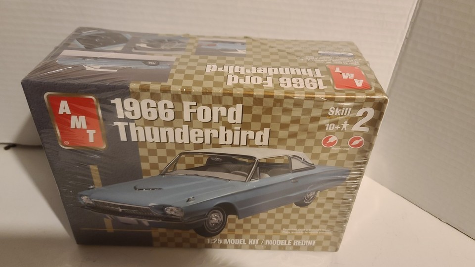1966 Ford Thunderbird AMT ERTL Model Kit #38075 1:25 Scale BRAND NEW ...