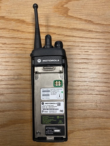 Motorola XTS 1500 Model 1.5 900 MHz Portable | eBay