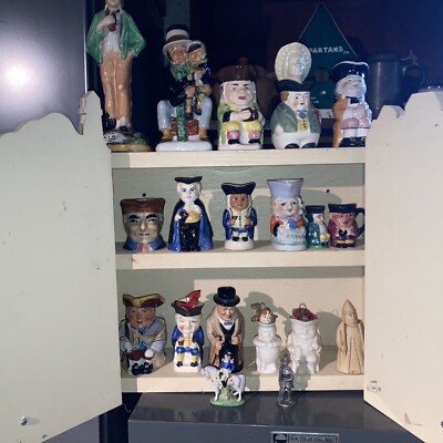 Royal Dalton Toby Character Jugs With Other Brands. Includes nice Shelf ...