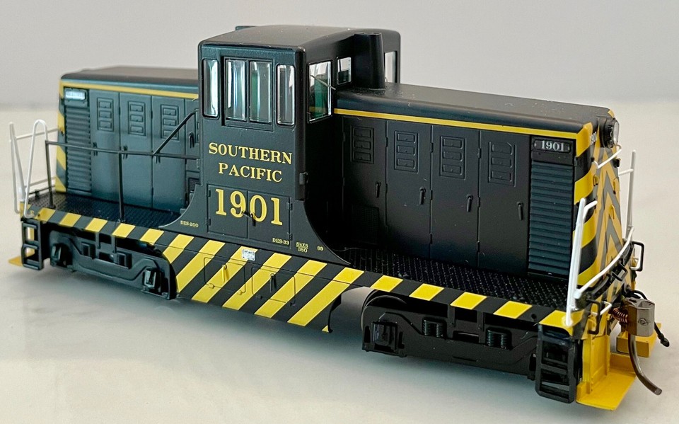 HO SCALE SOUTHERN PACIFIC GE 44 TONNER #1901 - BY RAPIDO - MFR #48525 ...