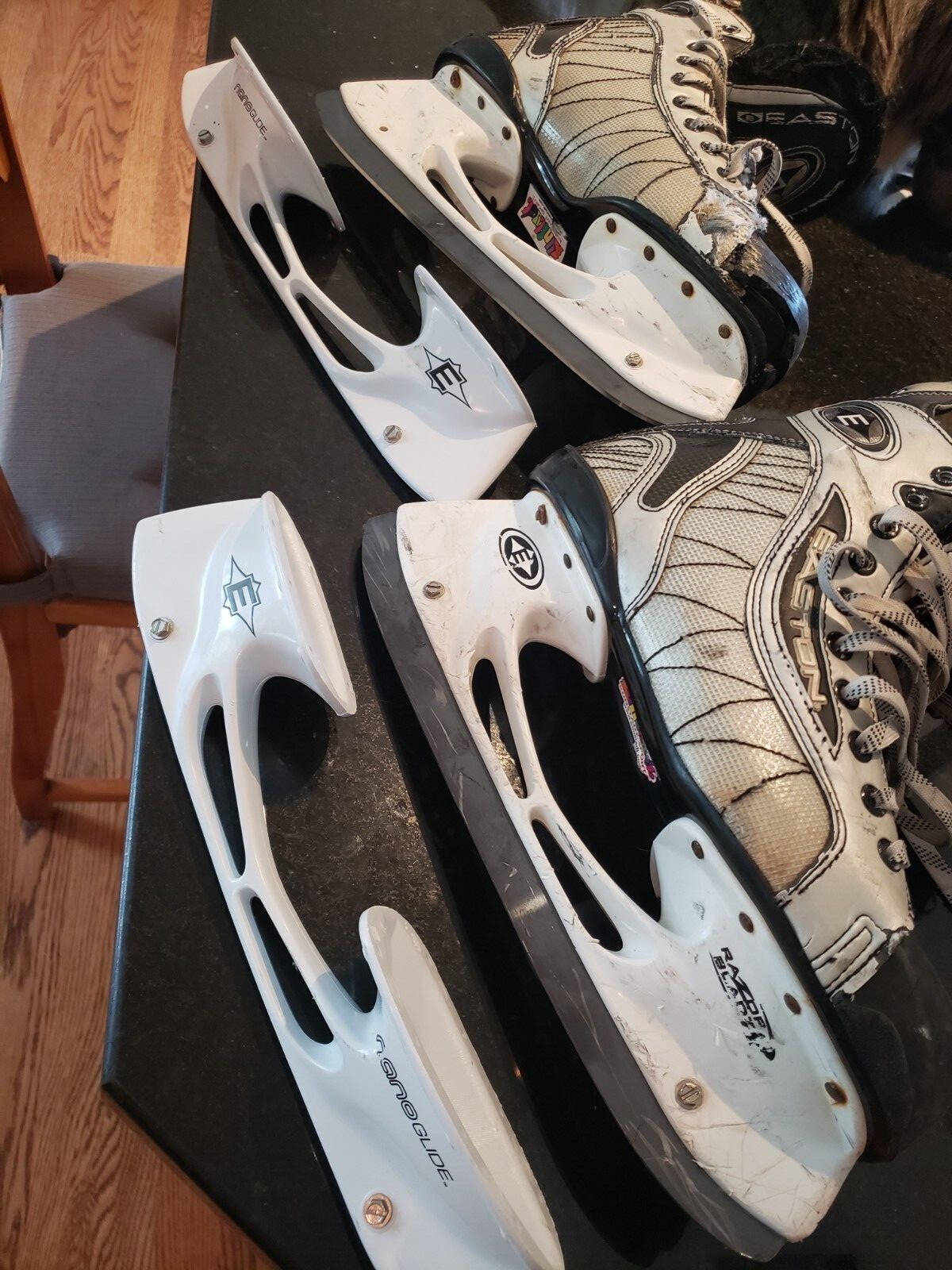 EASTON Hockey Skate Blades + Blade HoldersRunners (2 sets)Want to fix ...