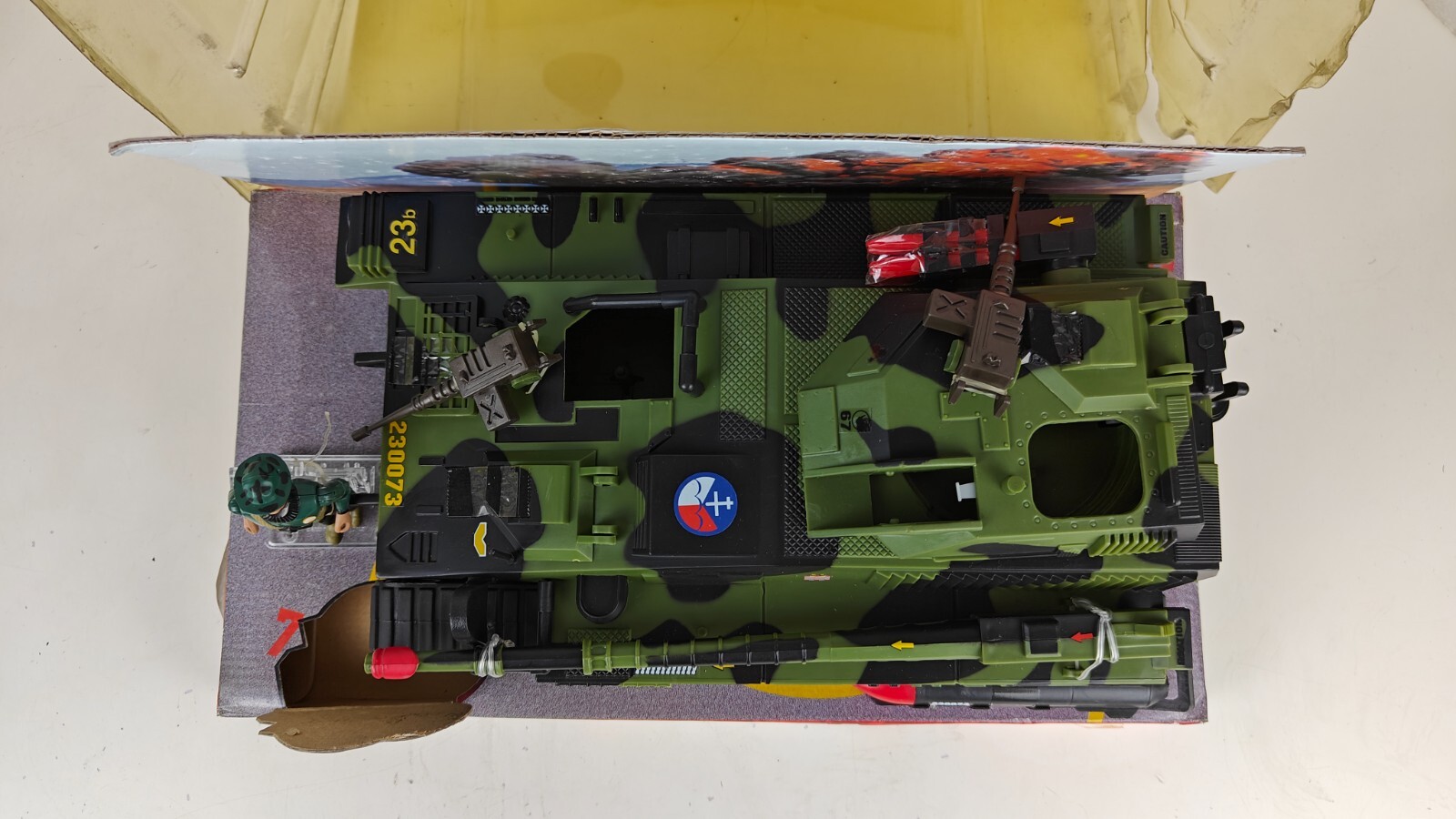 Lanard The Corps 2000 Mission Vehicles BATTLE TANK with 1 Action Figure ...