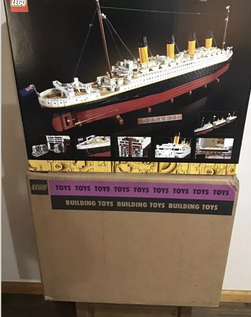 LEGO TITANIC 10294 SET 9090 PIECES IN HAND and READY TO SHIP TODAY ...