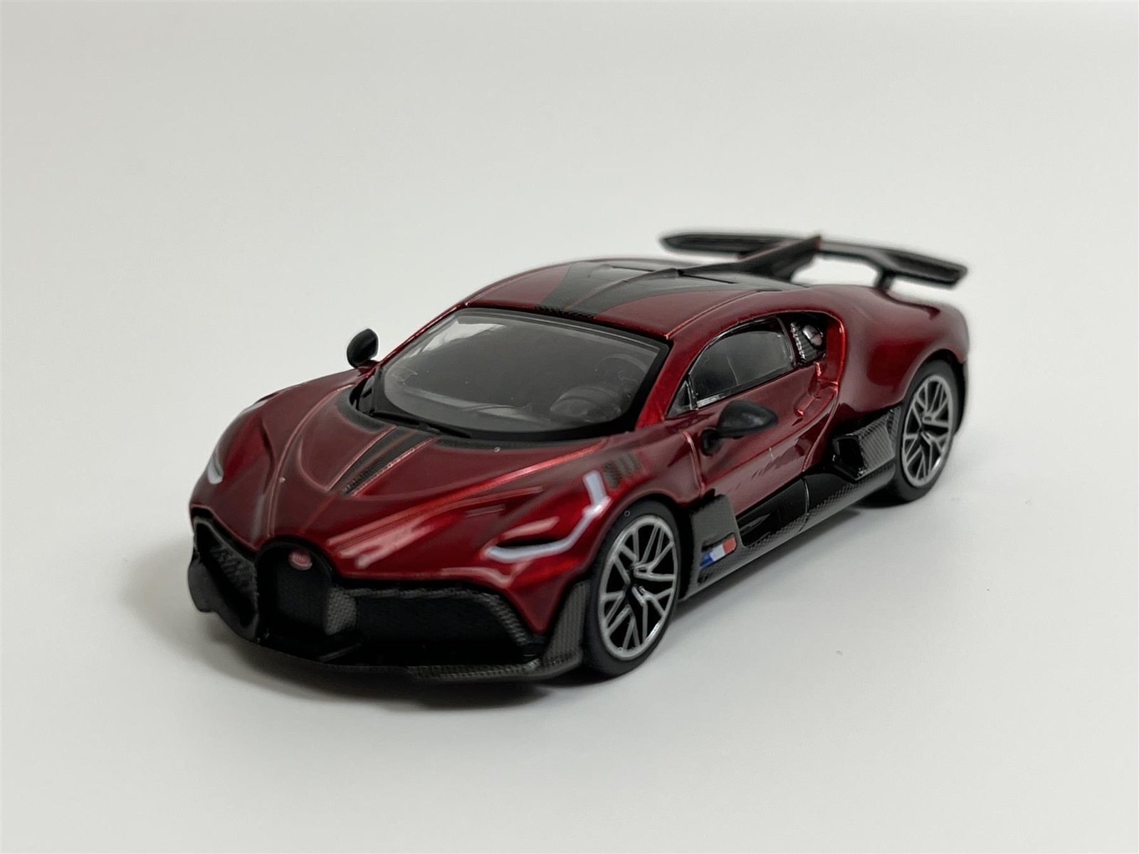 MiniGT Bugatti Divo Red Metallic 1 64 Diecast Model MGT00503-L for sale ...