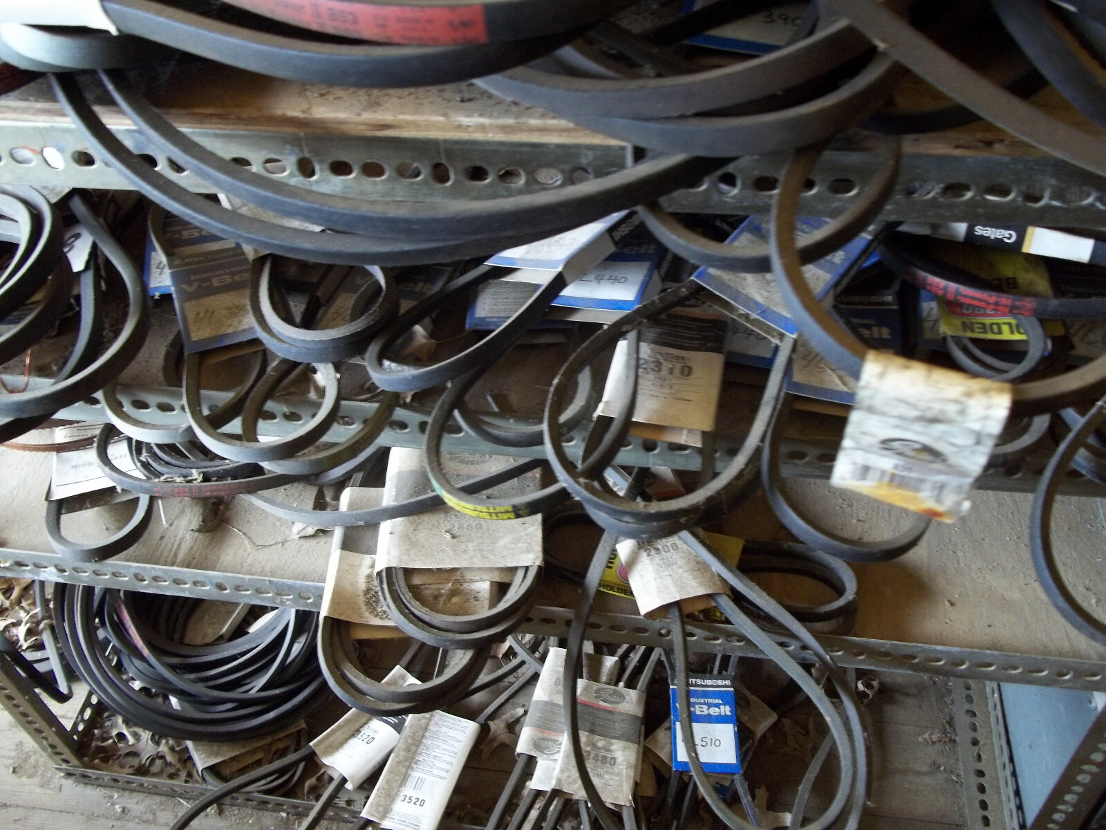 Industrial V-Belts B,Gates Hi Power II, Tri Power, Super HC Mitsu B103 ...