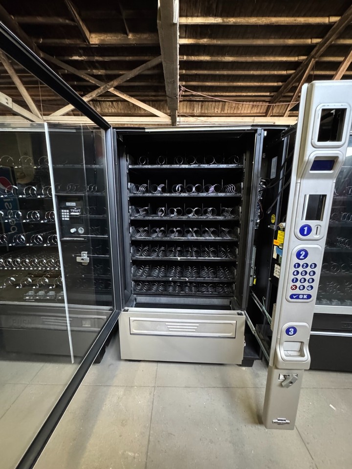 CRANE NATIONAL 181 REFURBISHED 5 WIDE SNACK VENDING MACHINE - SHIPPING ...