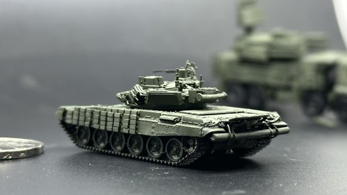 3D Printed 1/144 Soviet T-72Av Main Battle Tank Model Finished Product ...