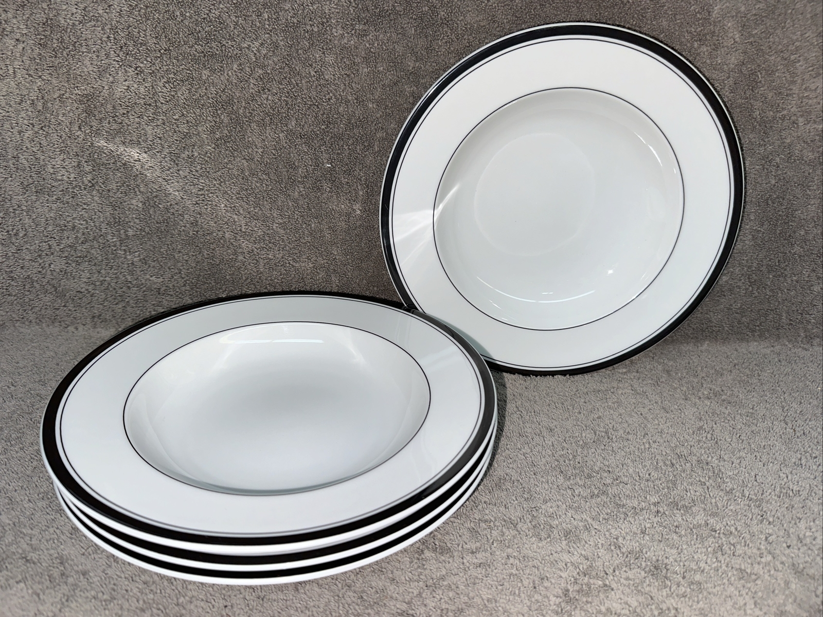 Cooks Club NOVI Black Rimmed Soup Bowls Set Of 4 EXCELLENT Condition | eBay