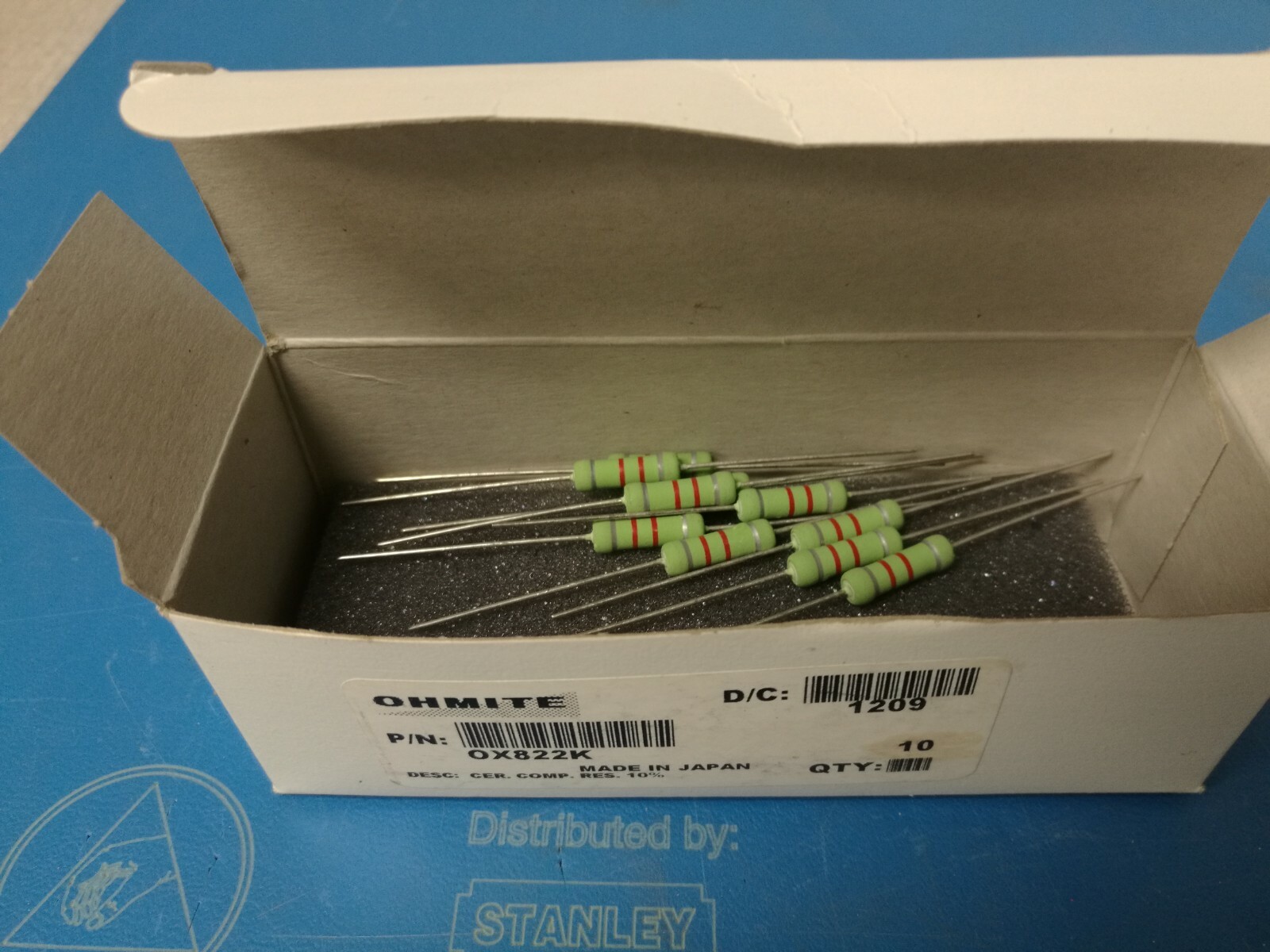 10 pcs - OX822K Ohmite 1 Watt 8.2K Ohm 10% Ceramic Comp. Resistor ...