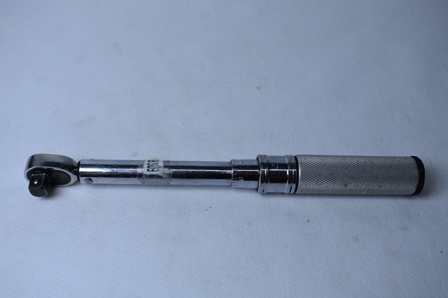 Snap-on Tools 3/8 Drive Torque Wrench QC2R200 In Case (40–200 in-lb ...