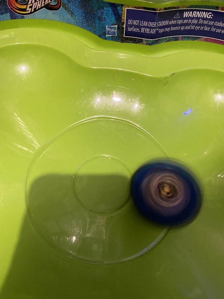 Beyblade Burst Evolution Hasbro Riptide Blast Shark Launcher AND ...