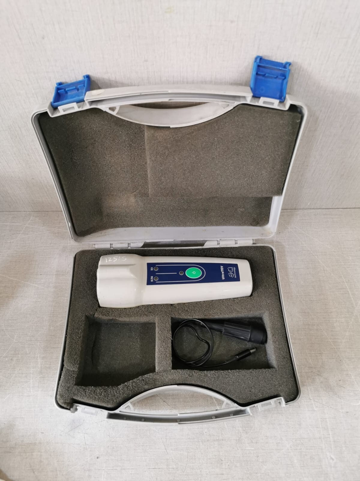 EA Technology UltraTEV UT2-20/29 Detector-Incomplete Accs. & Need ...