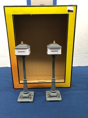 Mth No. 57 Die-Cast Gray Lamp Post Set 30-1068 NEW | eBay