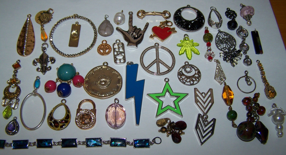 VTG~Mod Jewelry Parts Pieces Charms Findings Lot Harvest Craft Jewelry ...