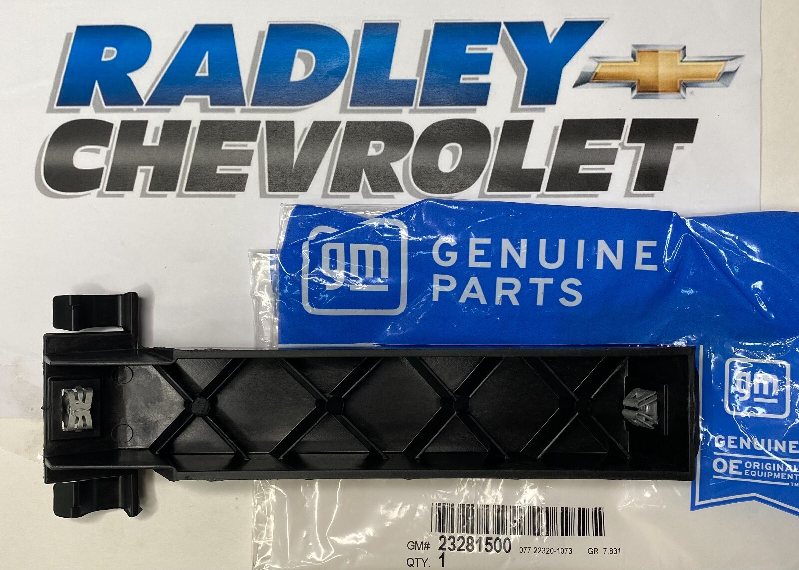 2016-2018 Chevy Camaro Rear Bumper Lower Bracket GM GMC 23281500 ...