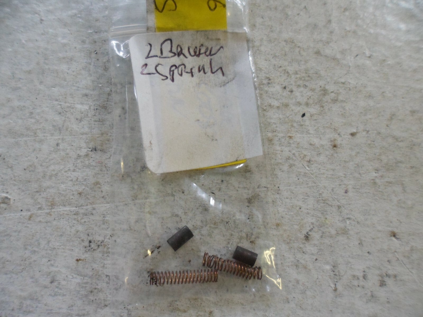 HORNBY DUBLO / WRENN 2 USED BRUSHES AND 2 USED SPRINGS FOR SPARES | eBay