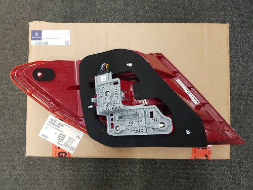 Mercedes-Benz C-Class Coupe 204 model Drivers side rear lamp ...